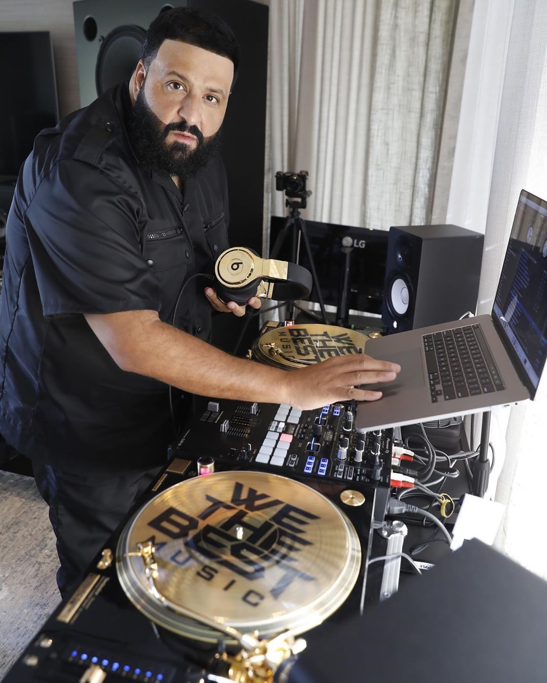 DJ :: DJKhaled